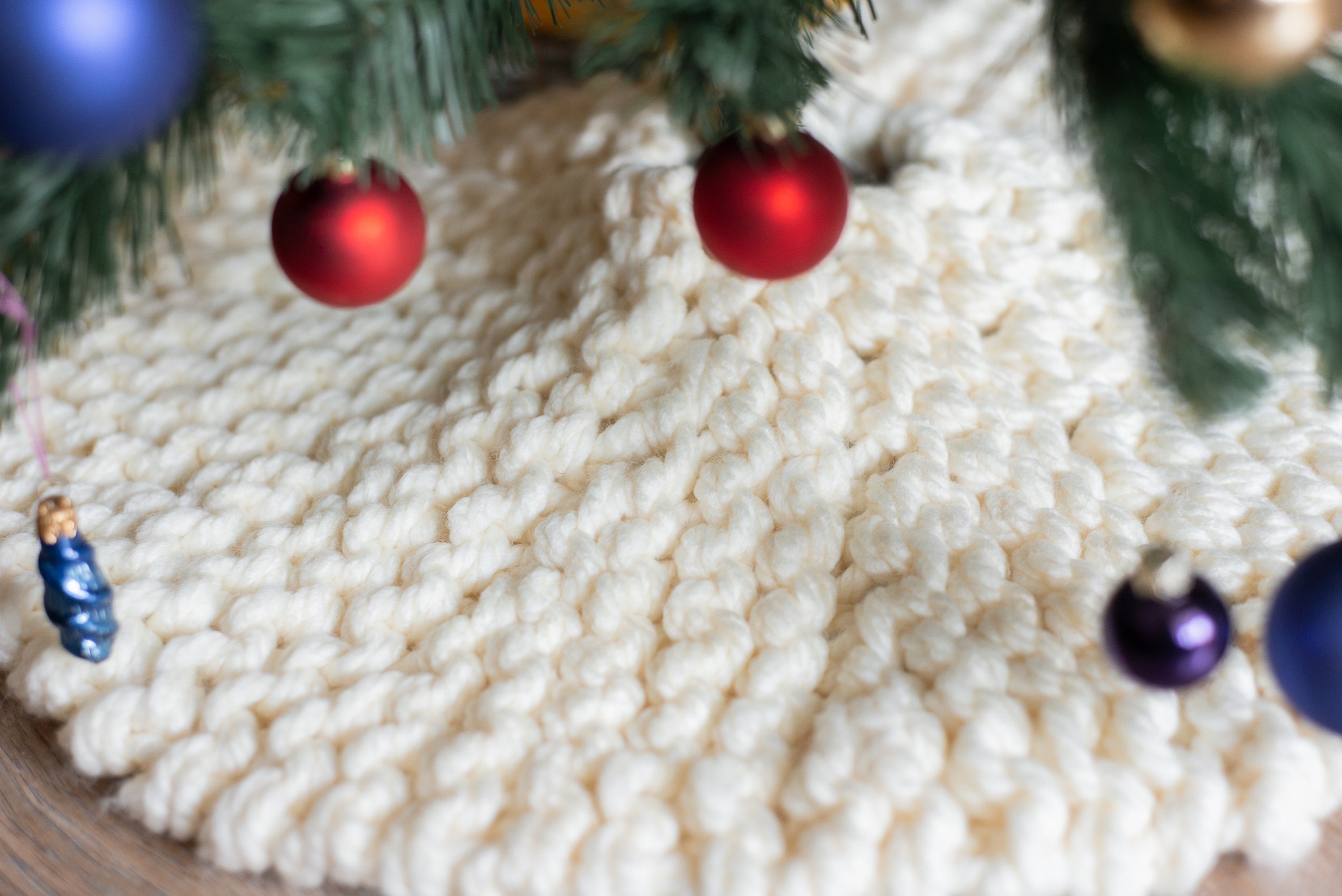 Christmas Tree Skirt Knitted Tree Skirt Tree Wrap Chunky Knit - Etsy