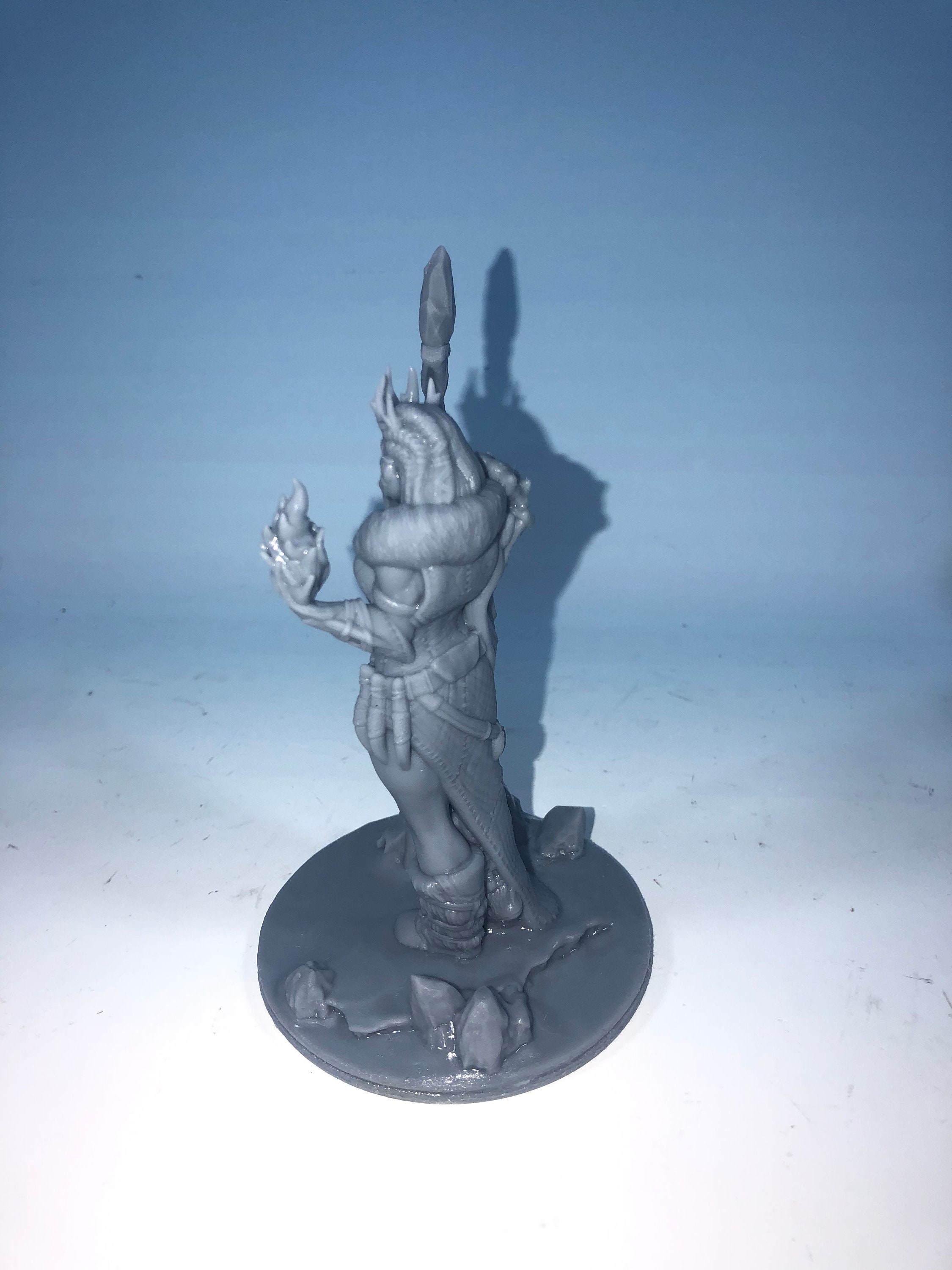 Female Frost Giant With Crown and Staff - Wilds of Wintertide - Resin ...