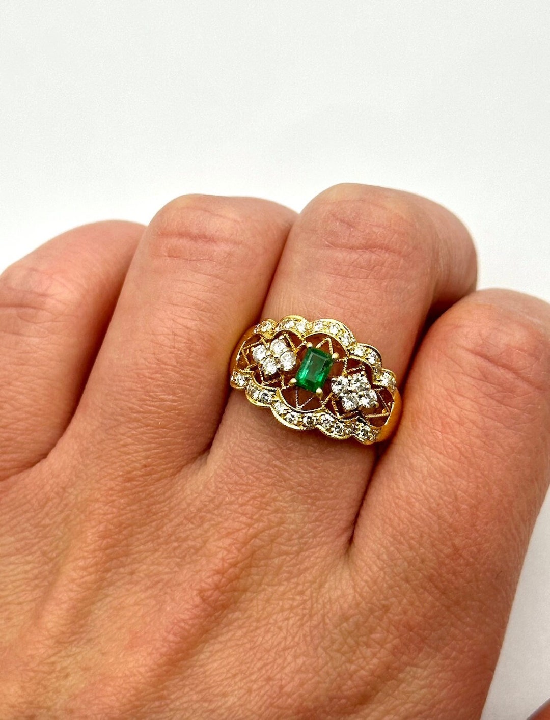 Vintage 18k Yellow Gold Emerald Estate Ring - Etsy