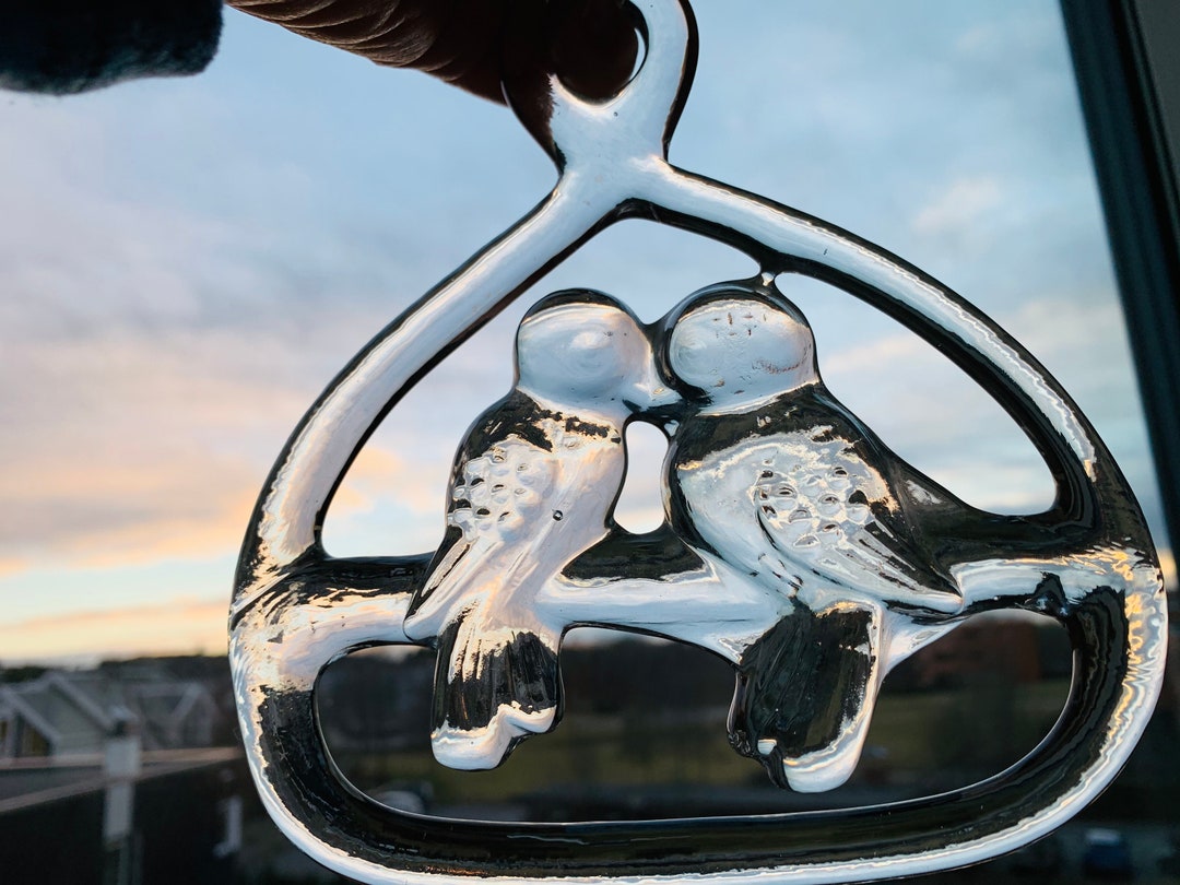 Vintage Kosta Boda Swedish Suncatcher Lightcatcher to Birds Kissing ...