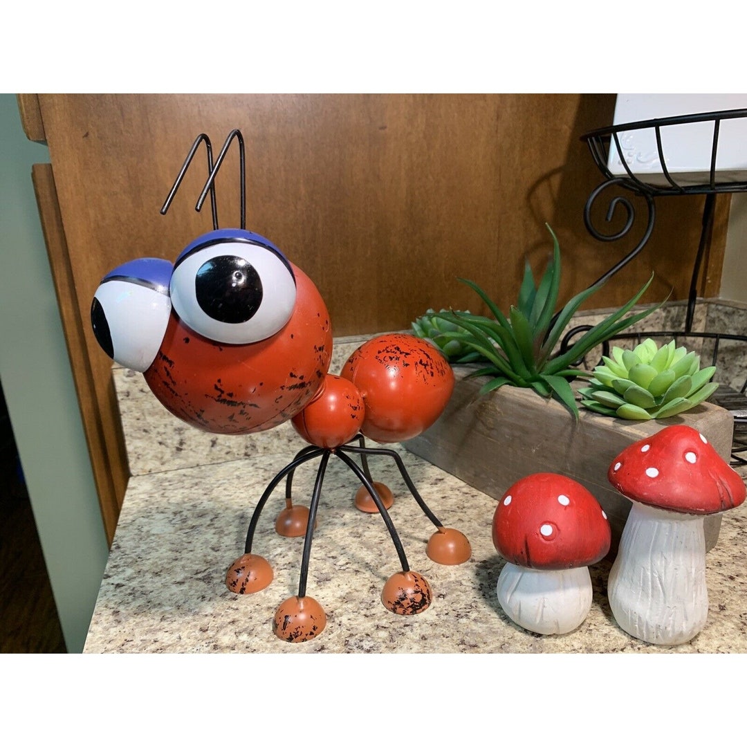 Yard Metal Sculpture Bobble Head RED ANT WHIMSICAL Garden Statue ...