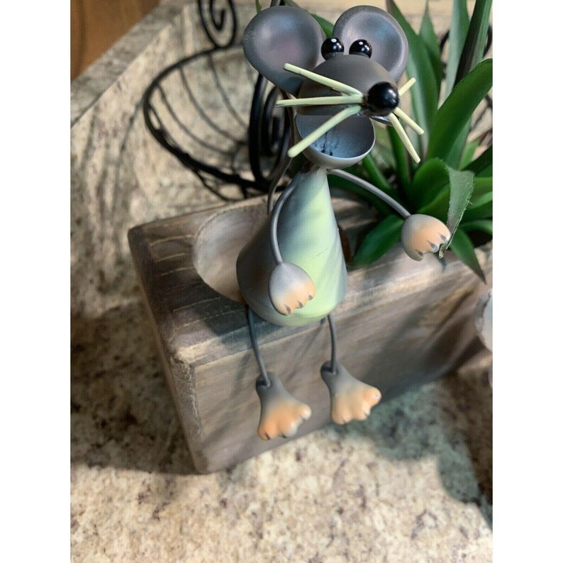Yard Metal Sculpture Small Gray Country Mouse WHIMSICAL Garden Pot ...