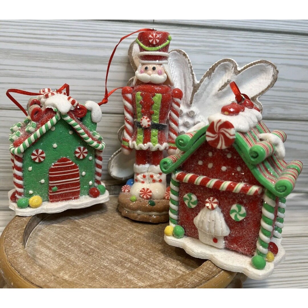 Cookie Soldier Nutcracker W/ 2 Mini Gingerbread House Christmas ...