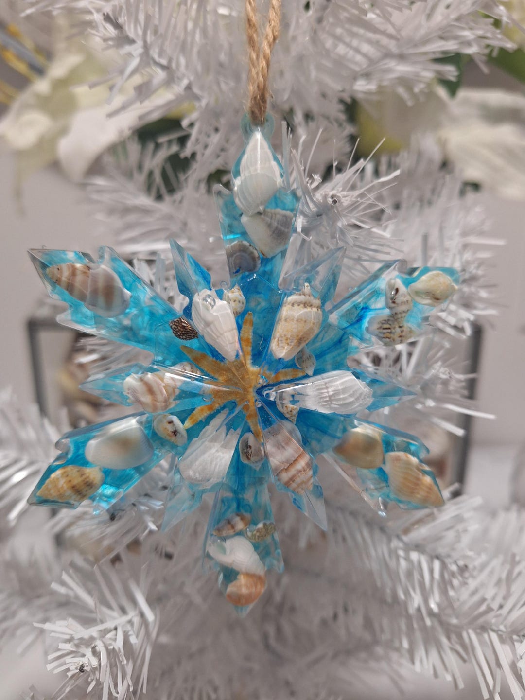 Handmade Resin Art Coastal Seashell Starfish Beach Theme Snowflake ...