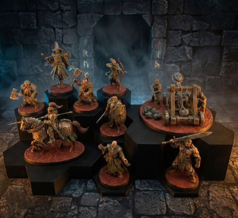 Warsplay Hero Miniature Display Stand, Tiered Wargaming Desk Organizer ...