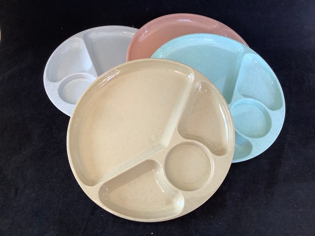 Retro Heathered Campfire Platestucker PRODUCTS Corp. Set of Four Pastel ...