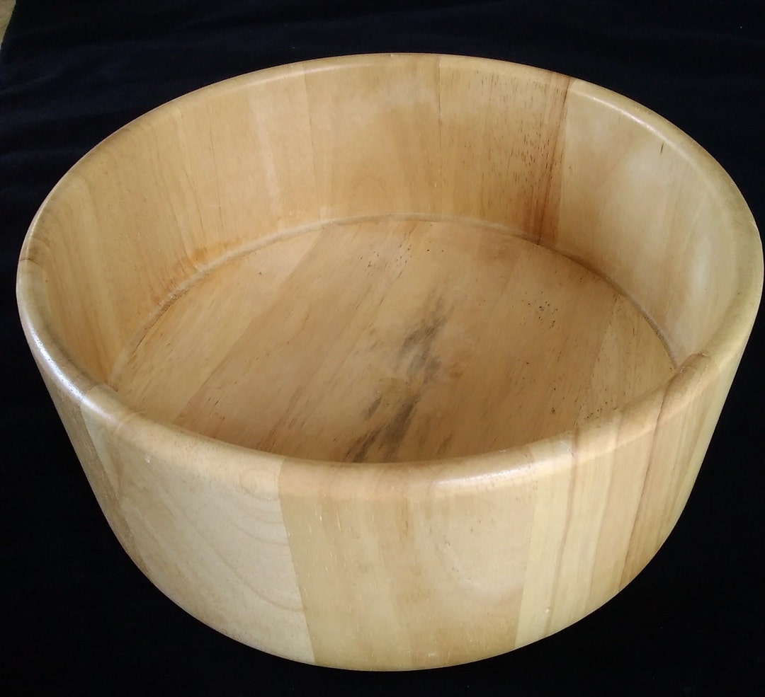 Beautiful 10" Round Wooden Salad Bowl Smooth Large Wooden Centerpiece ...