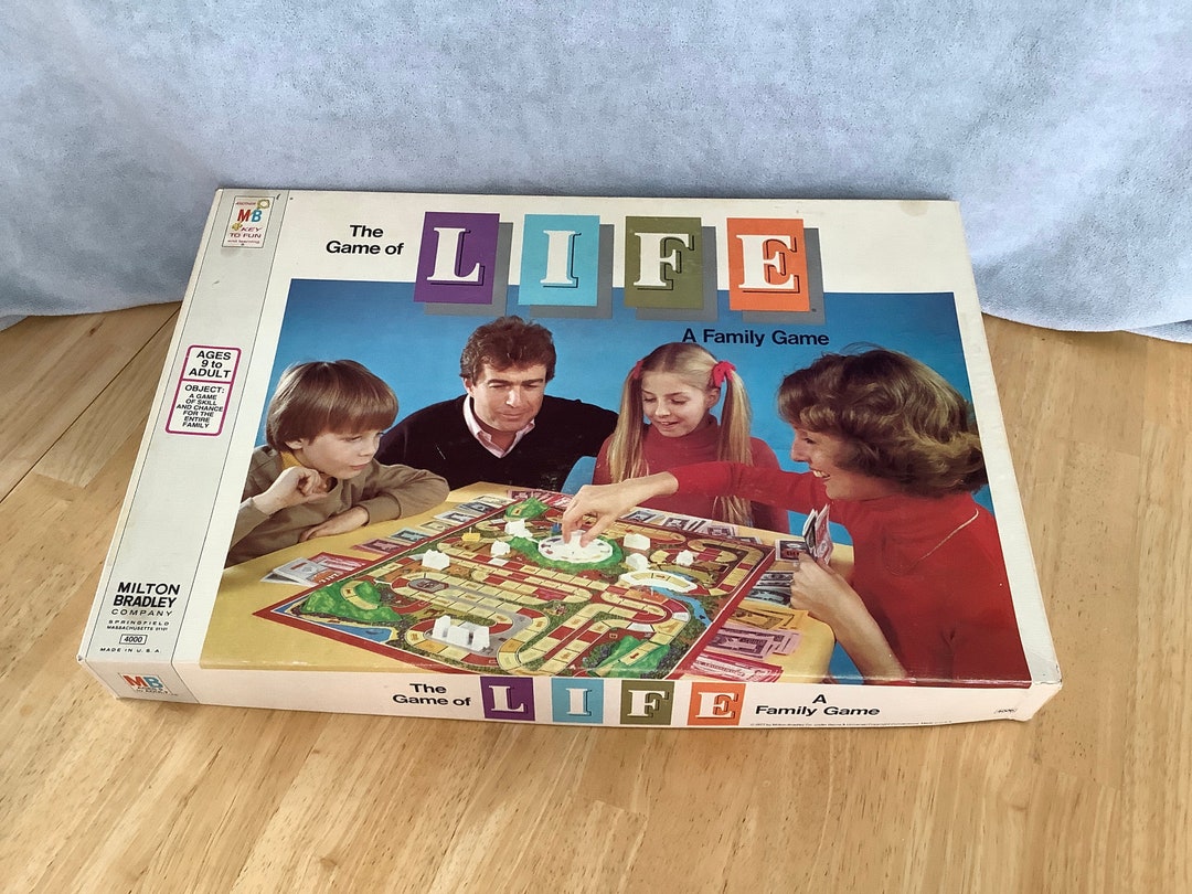 1977 the Game of LIFE~ Milton Bradley Family Game~ Spin the Wheel of ...