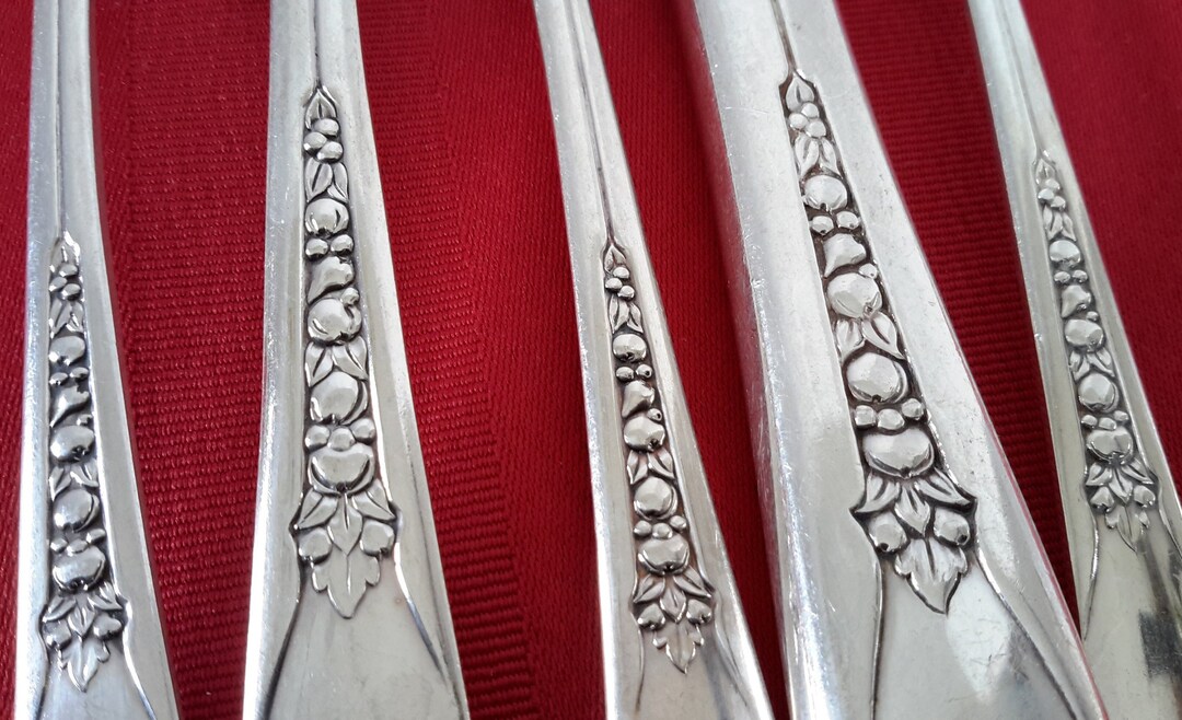PRISCILLA LADY ANN Fruit Wm Rogers Mfg. Co Original Rogers Classic Silver Plated Flatware ...