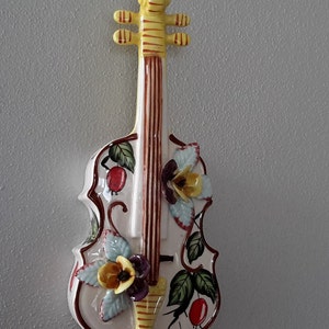 Kitschy Hand Painted Violin Wall Pocket Vintage Ceramic Flowery Wall ...