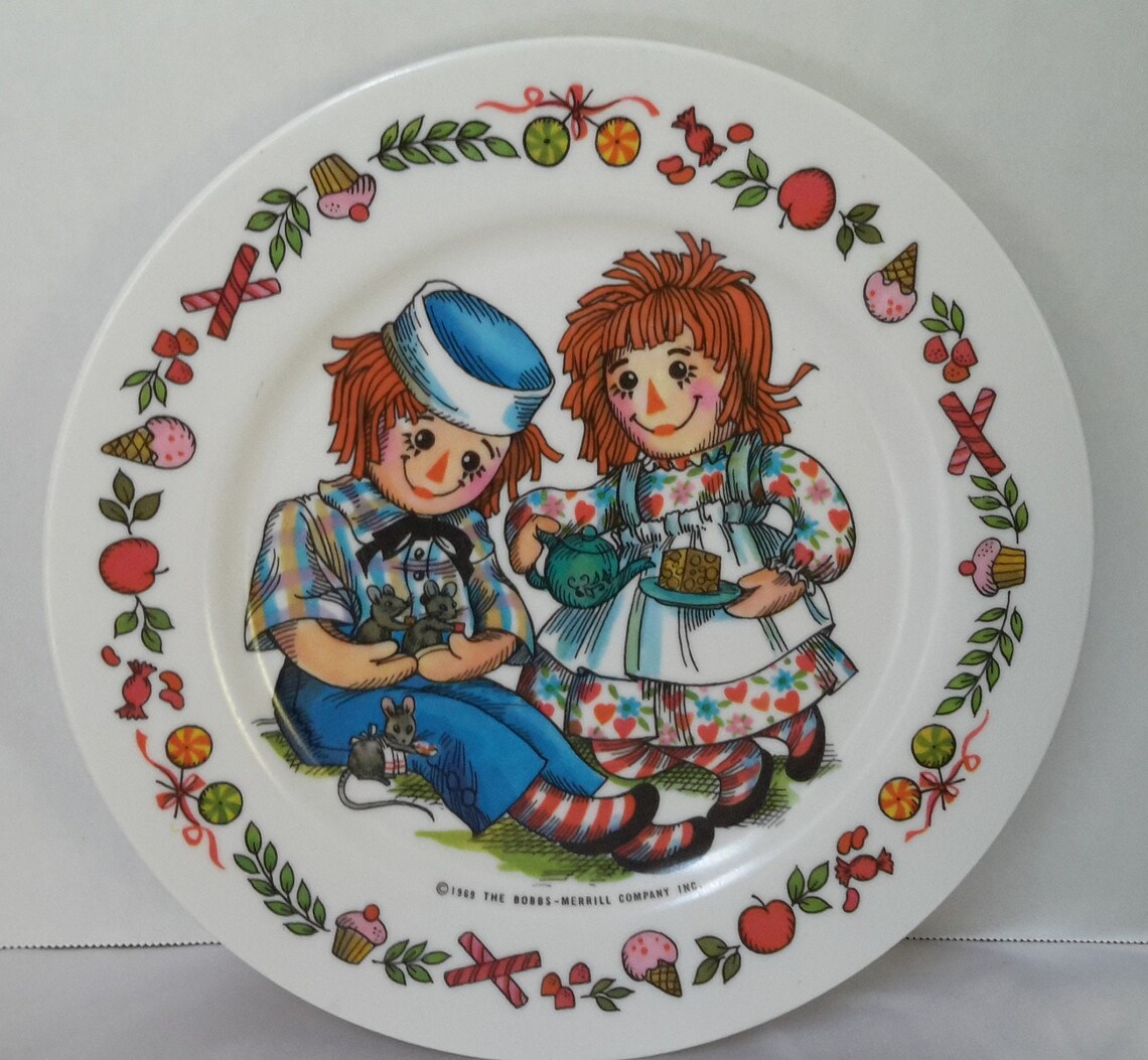 1969 Raggedy Ann and Andy Plate Bobbs Merrill Co. Colorful - Etsy