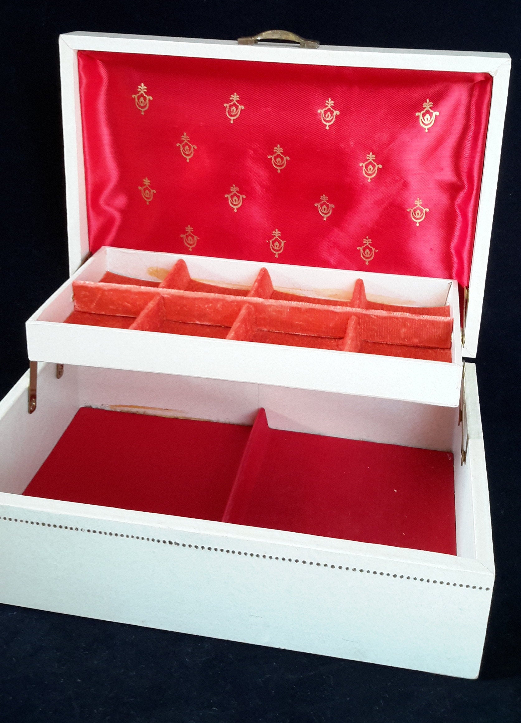 Jewelry Box Cream With Scrolling Embellishments Vintage Mid Century ...