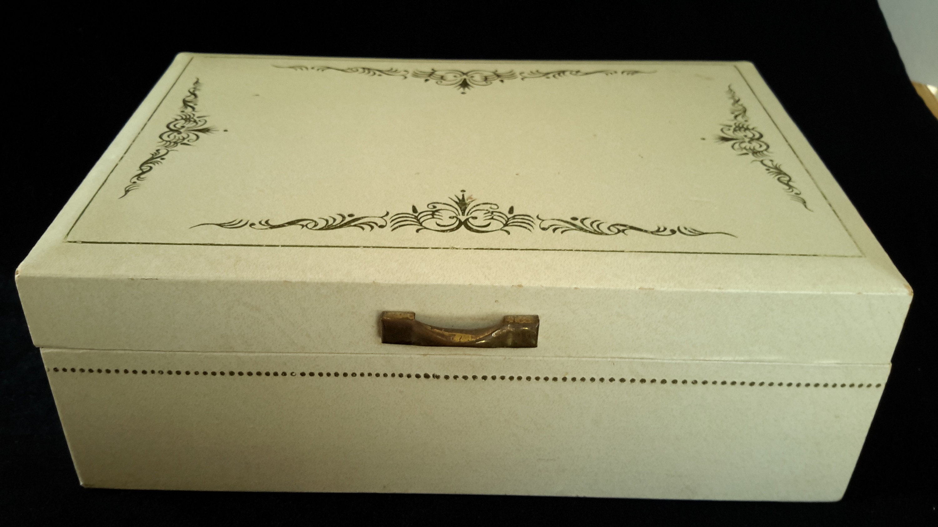 Jewelry Box Cream With Scrolling Embellishments Vintage Mid - Etsy