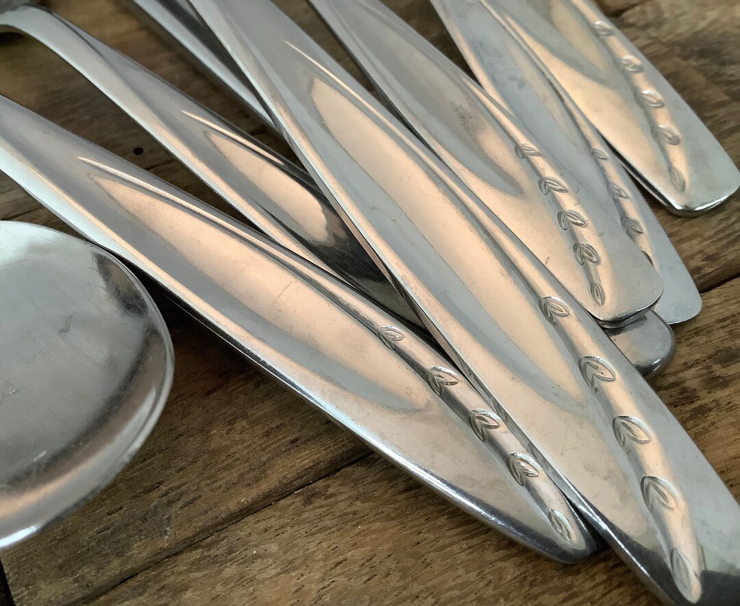 LAWNCREST by Rogers Cutlery International Silver Co. ~vintage Stainless ...