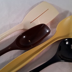 Assorted Vintage Nylon Cooking Utensils Tupperware & Foley Kitchen ...