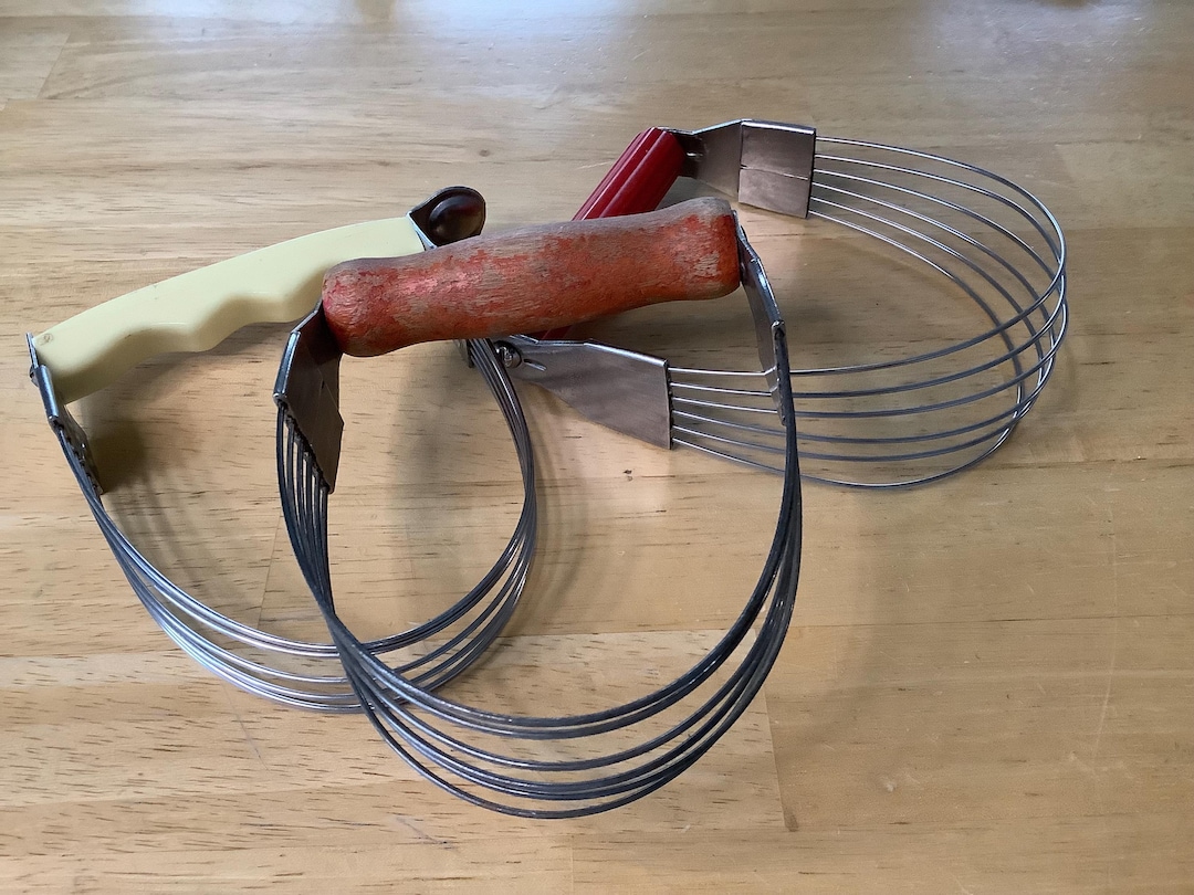 Vintage Pastry Cutters ~ Androck Wire - Etsy