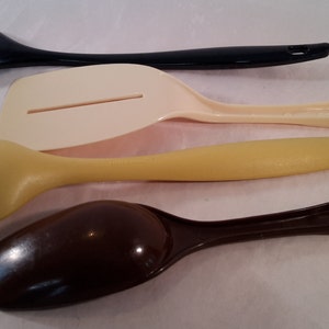 Assorted Vintage Nylon Cooking Utensils Tupperware & Foley Kitchen ...