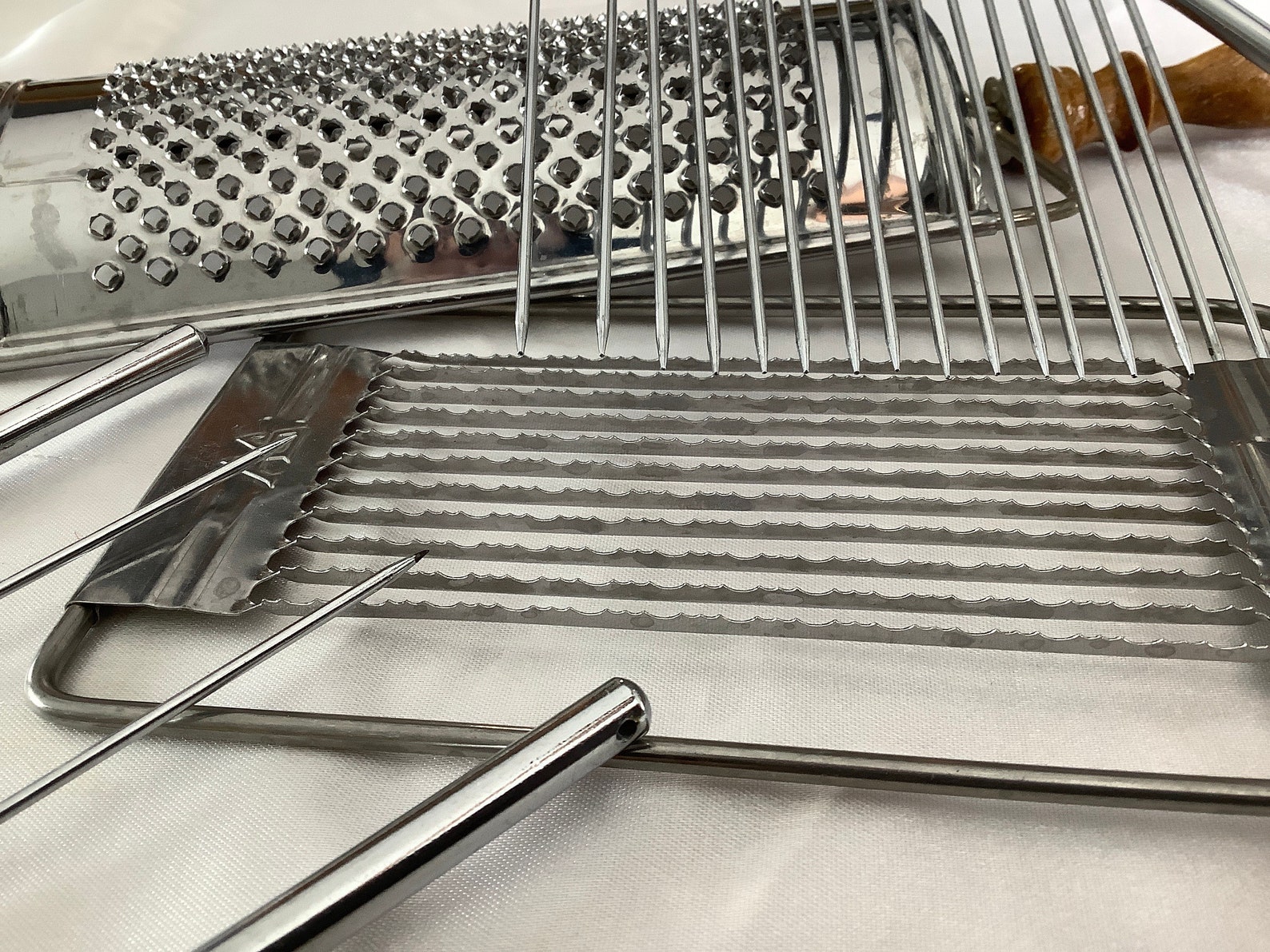 Sharp Kitchen Objects Vintage Cake Breaker Tomato Slicer - Etsy