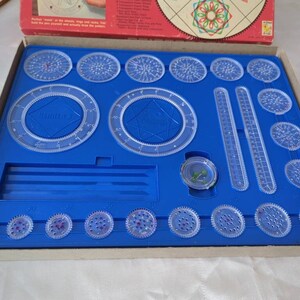 1967 Kenner's 401 New Spirograph for All Ages; A Simple Fascinating Way ...