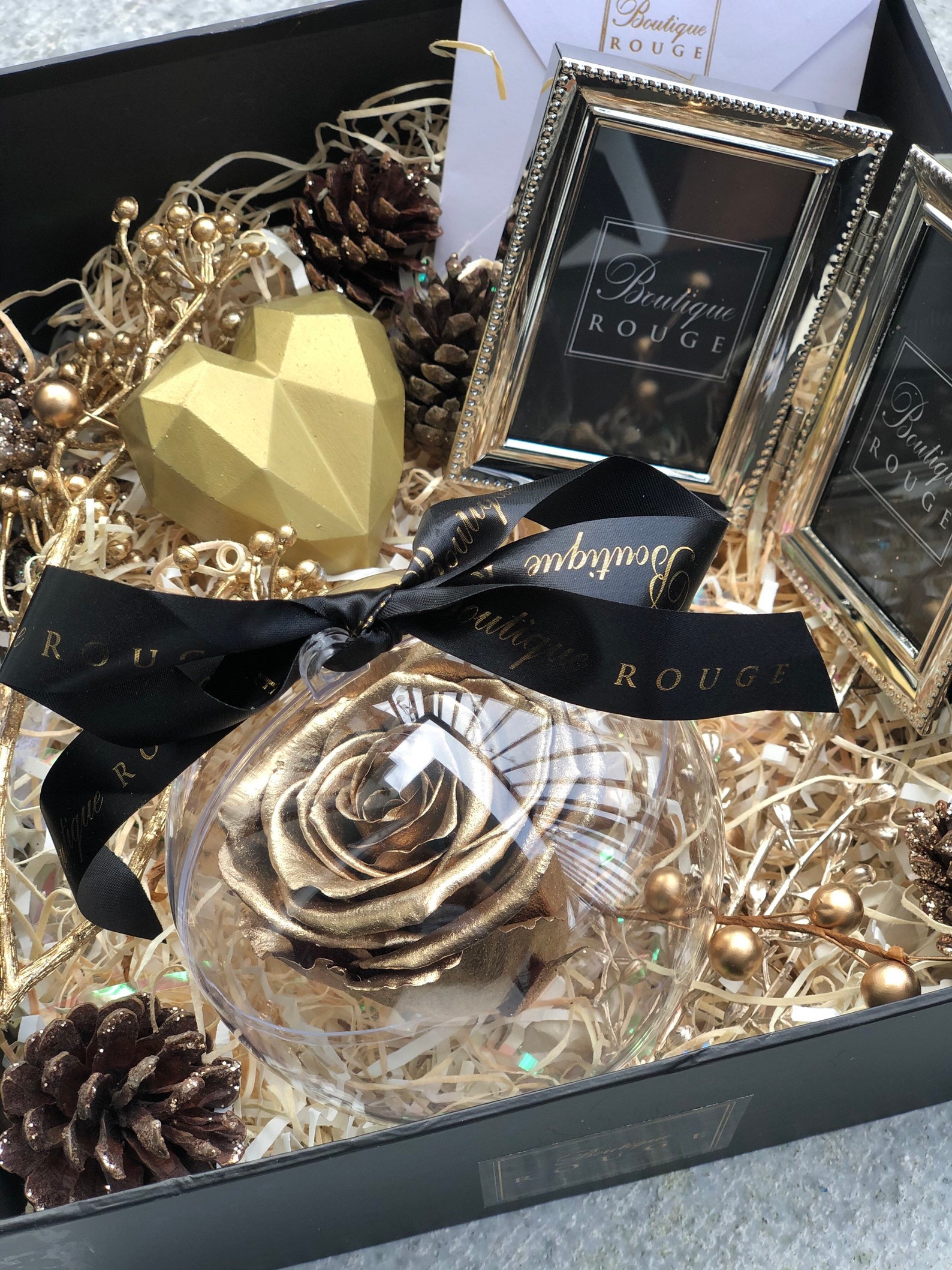 Christmas Gift Box With an Ornament Curated Gift Box - Etsy