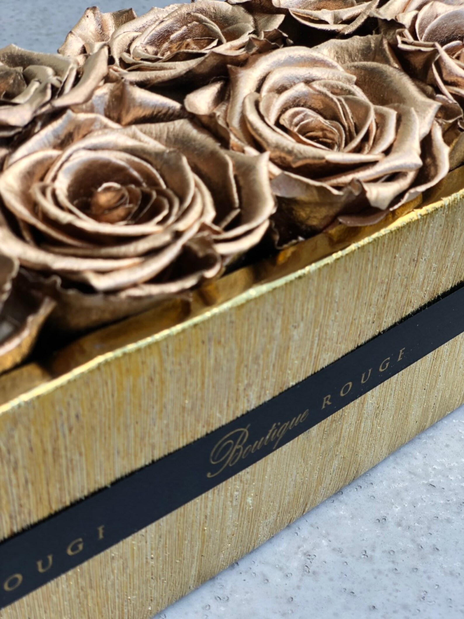 Gold Ceramic Centerpiece, Centerpiece With Preserved Roses,centerpiece ...