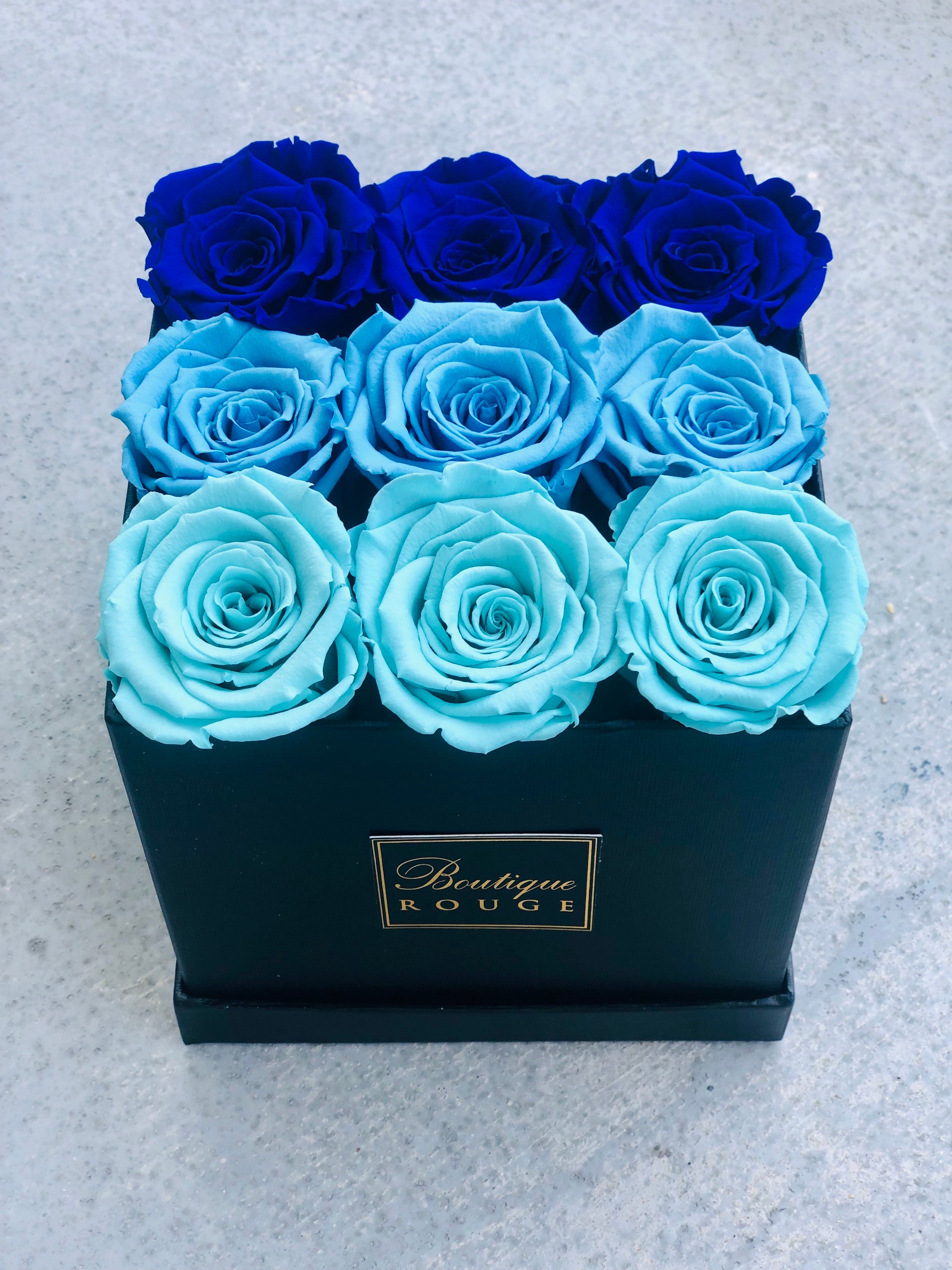 Blue Ombré Preserved Roses Blue Eternity Roses in a Box - Etsy.de