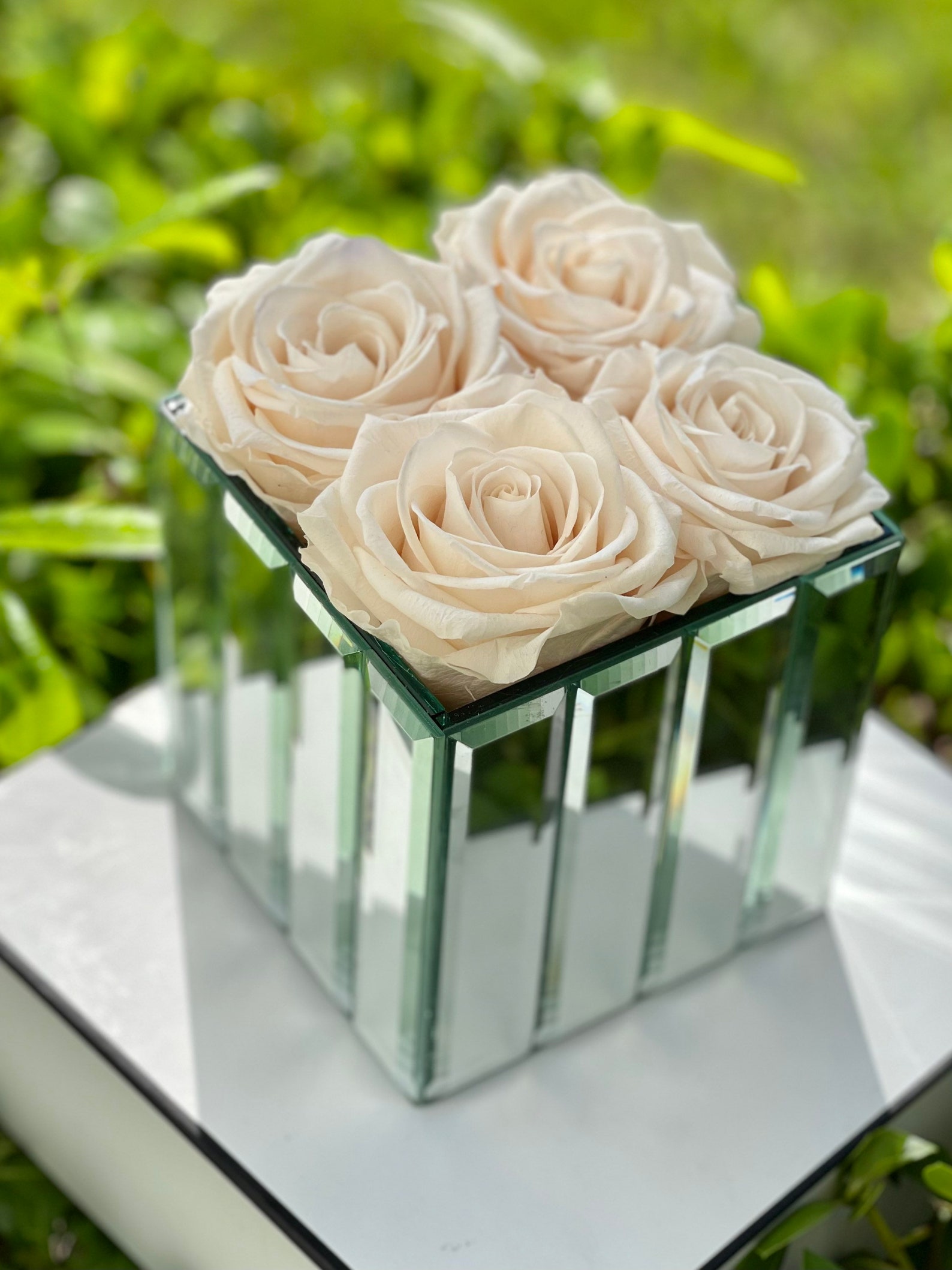 5 Mirror vase with XXL preserved roses Mirror Vase | Etsy