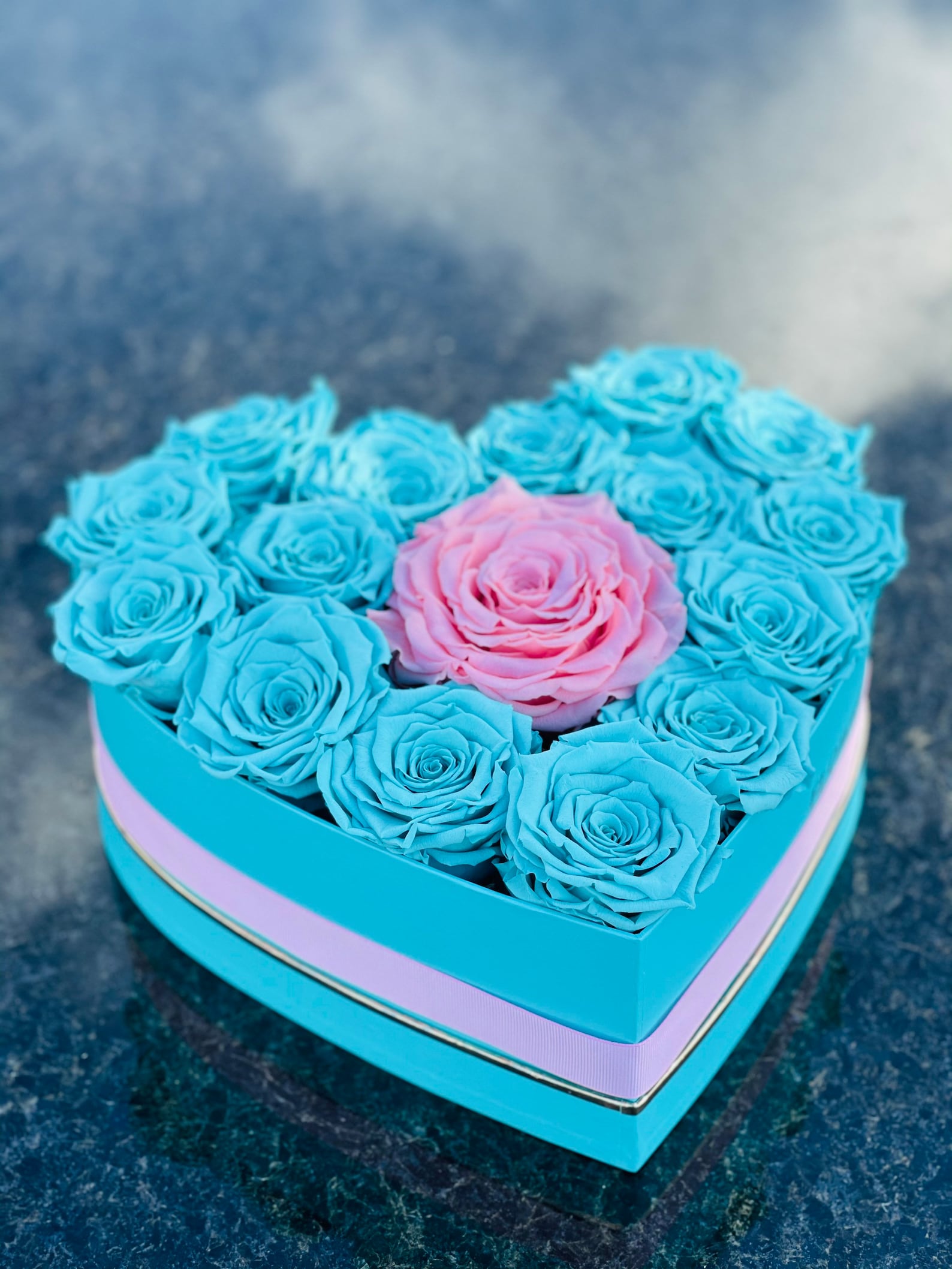 Caja en forma de corazón con rosas conservadas rosas del día | Etsy