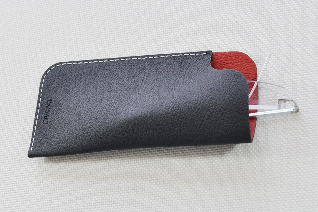 Handmade Italian Leather Glasses Case: Personalized Eyeglass Protector ...
