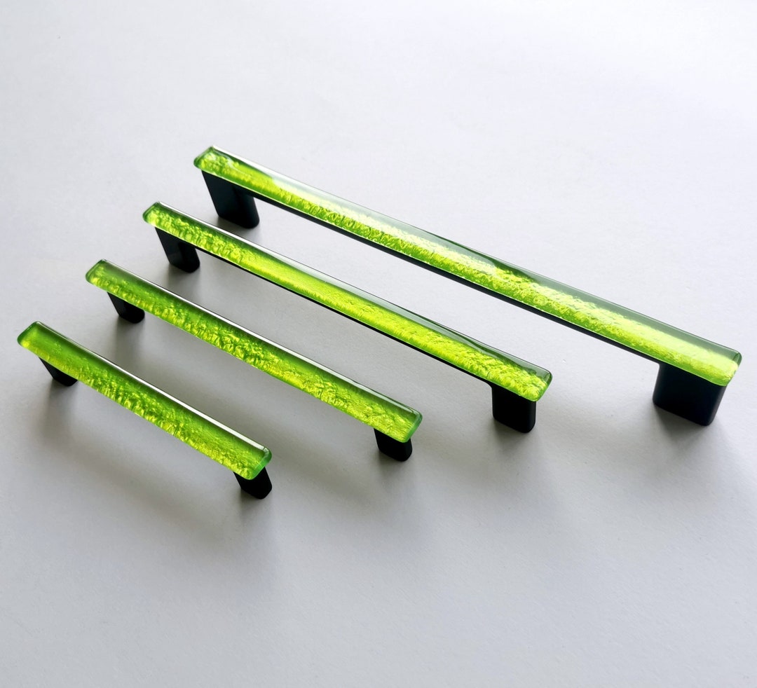 Apple Green Glass Pull
