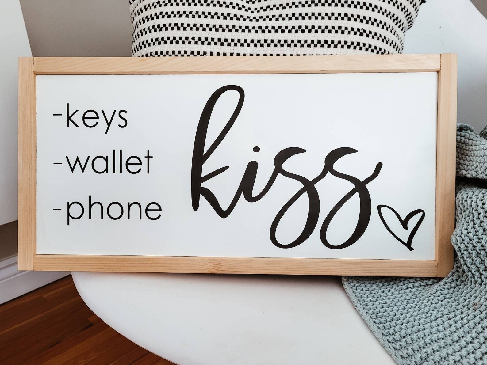 Keys Wallet Phone Kiss Sign Entry Decor Home Decor - Etsy