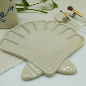 Custom (MTO) 9" Shell Ceramic Palette, Scallop Shell, Hand Carved ...