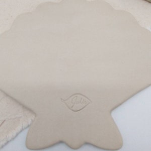 Custom (MTO) 9" Shell Ceramic Palette, Scallop Shell, Hand Carved ...