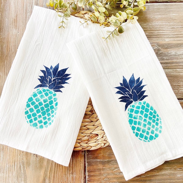 Hand Painted Pineapple Towels - Etsy