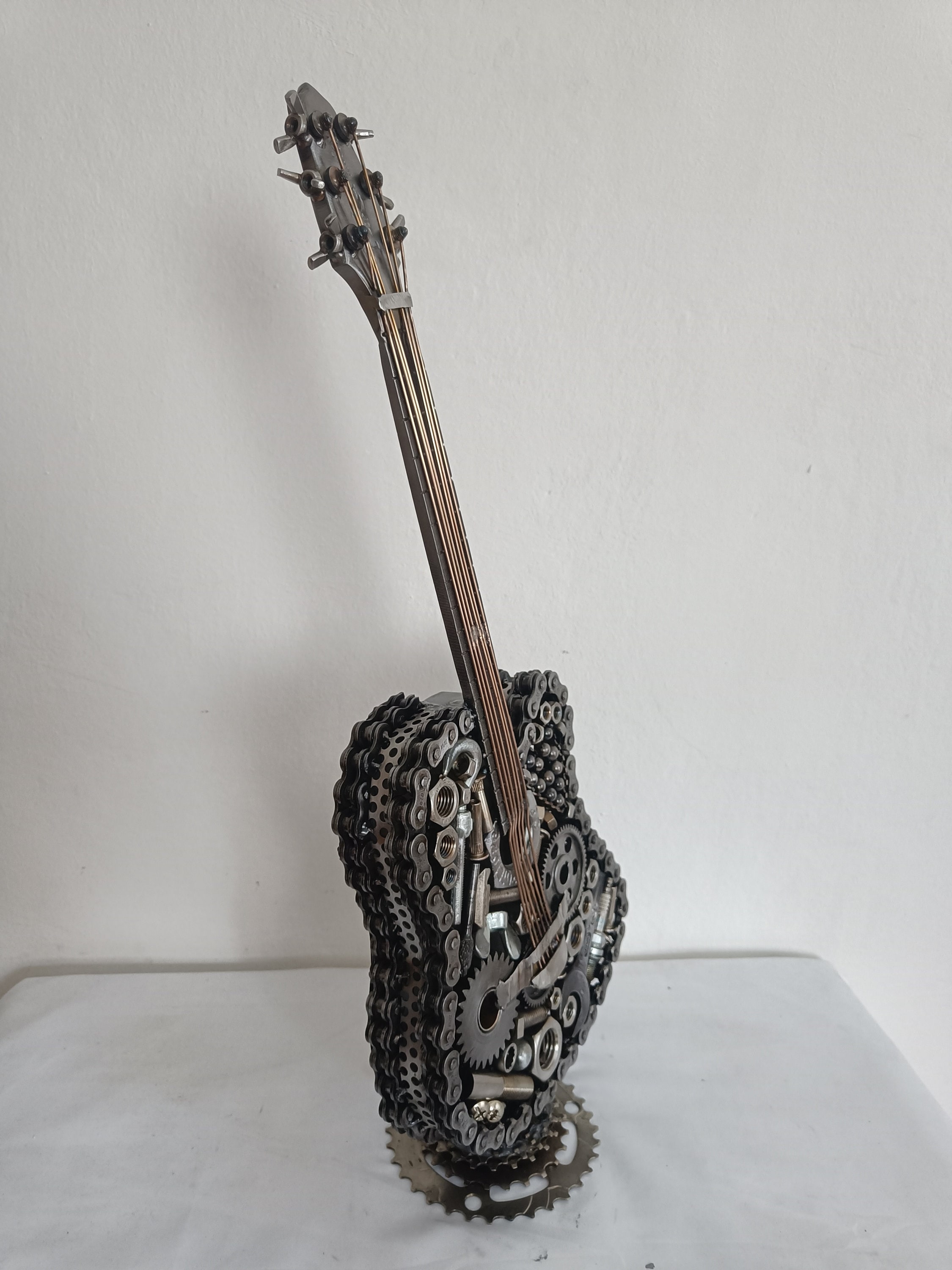 Metal Scrap Guitar Upcyclingart Industrial-style Handcrafted Decoration ...