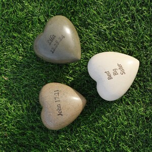 Natural Hand-carved Heart Stone Paper Weight Wedding Favors Anniversary ...