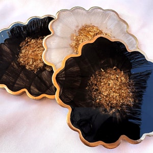 Midnight Raven Black and Pearly Snow White Flower Shaped Coasters Set ...