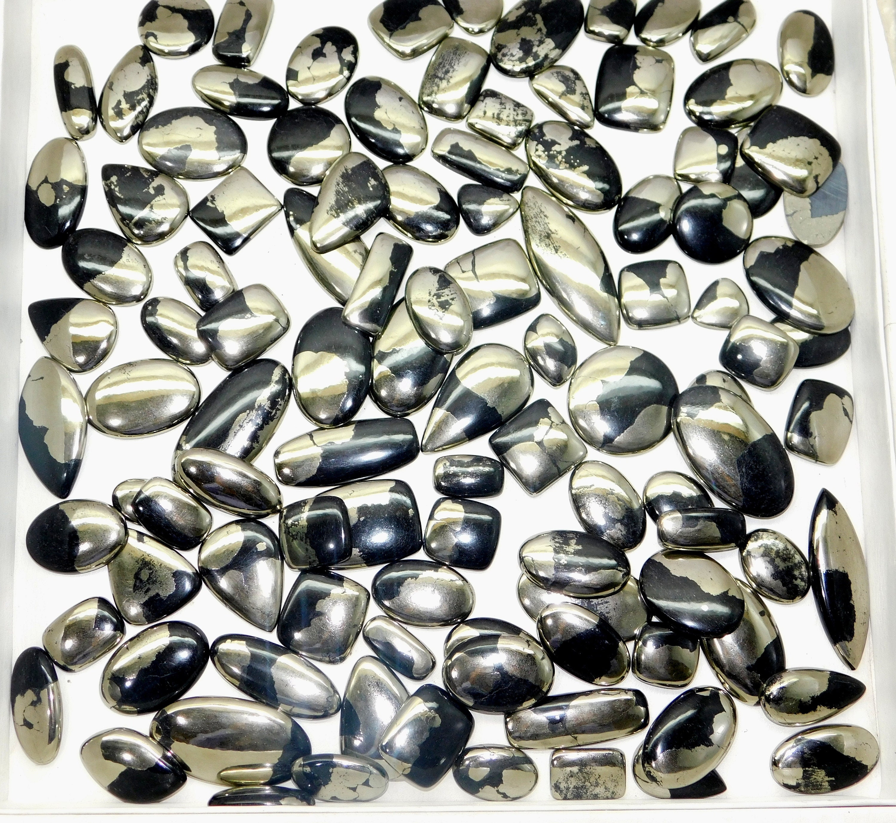 Apache. Apache Gold Cabochonaaa Natural Pyrite Gemstone | Etsy India