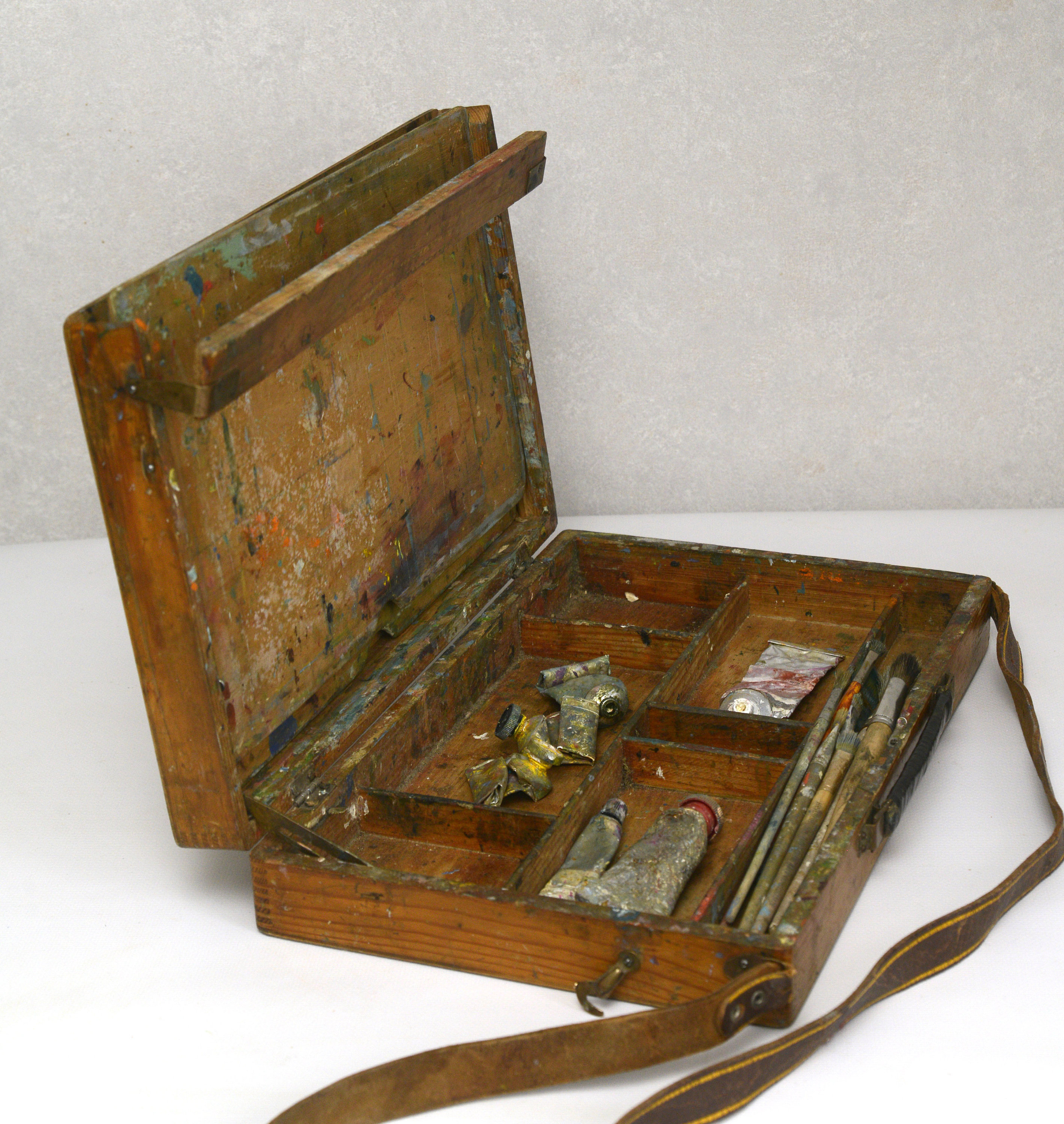 Old Wooden Painter's Box With Artist's Palette ,vintage Painters Tool ...