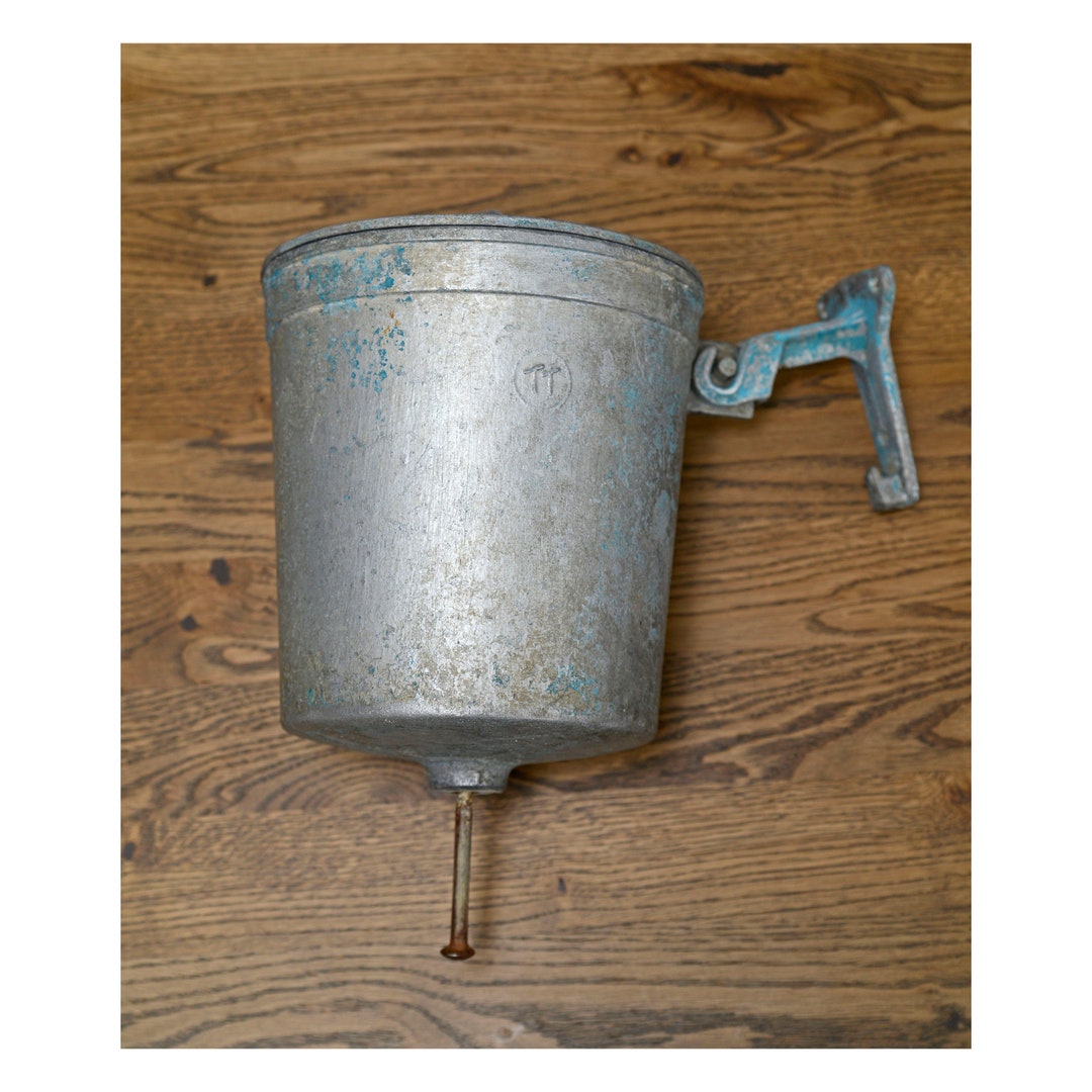 Vintage Metal Wash Basin Hand Basin for the Garden Soviet Wall Sink ...