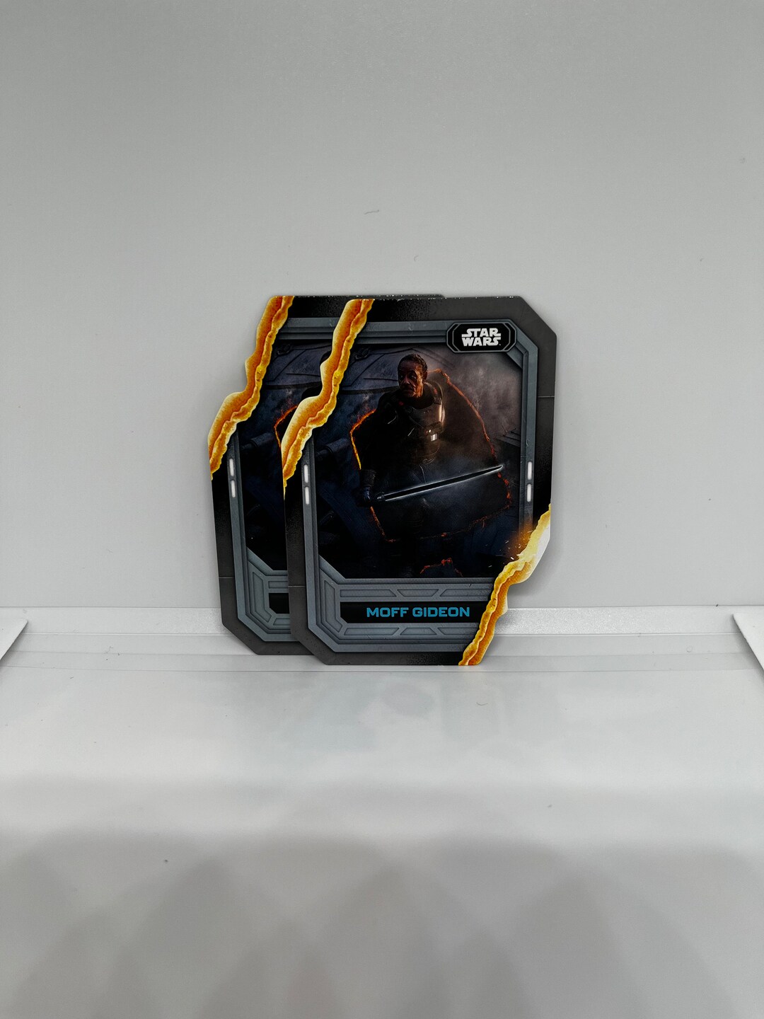 Moff Gideon LS17 Star Wars Lightsaber Stylings Die-cut Topps Star Wars ...