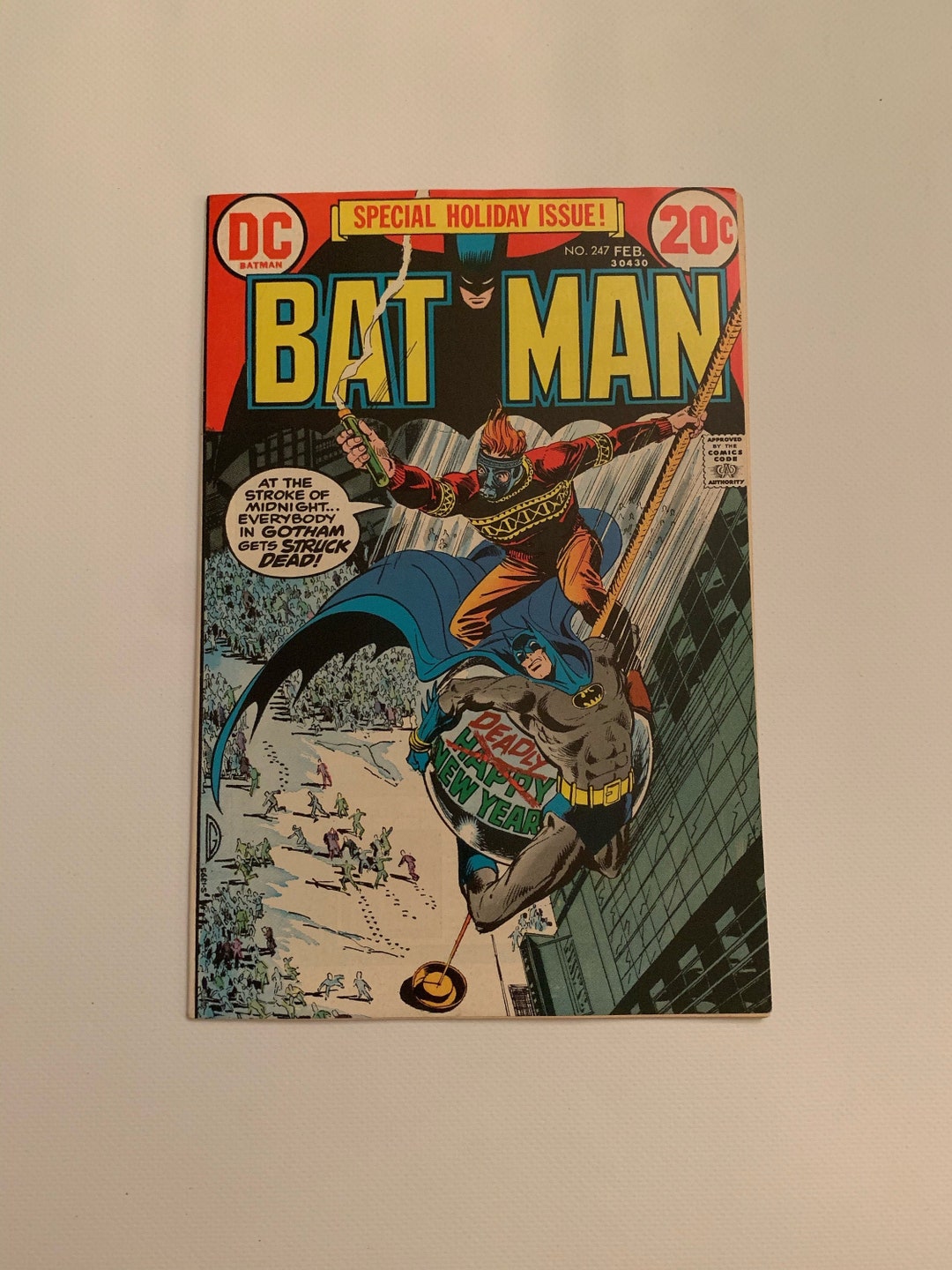 Batman 247 7.5 Giordano Christmas Cover and Story DC Comics 1973 - Etsy