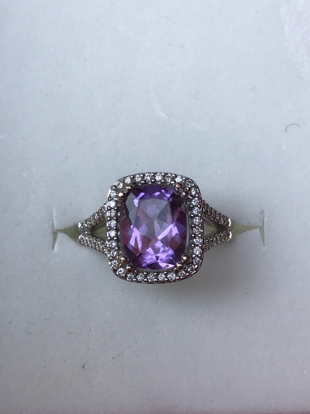 18 K White Gold Anilllo With Diamonds and Amethyst - Etsy