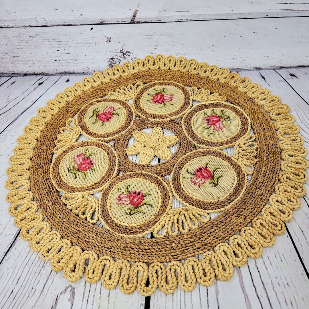 Vintage 1970's Woven Raffia Straw and Needlepoint Table Centerpiece Mat ...