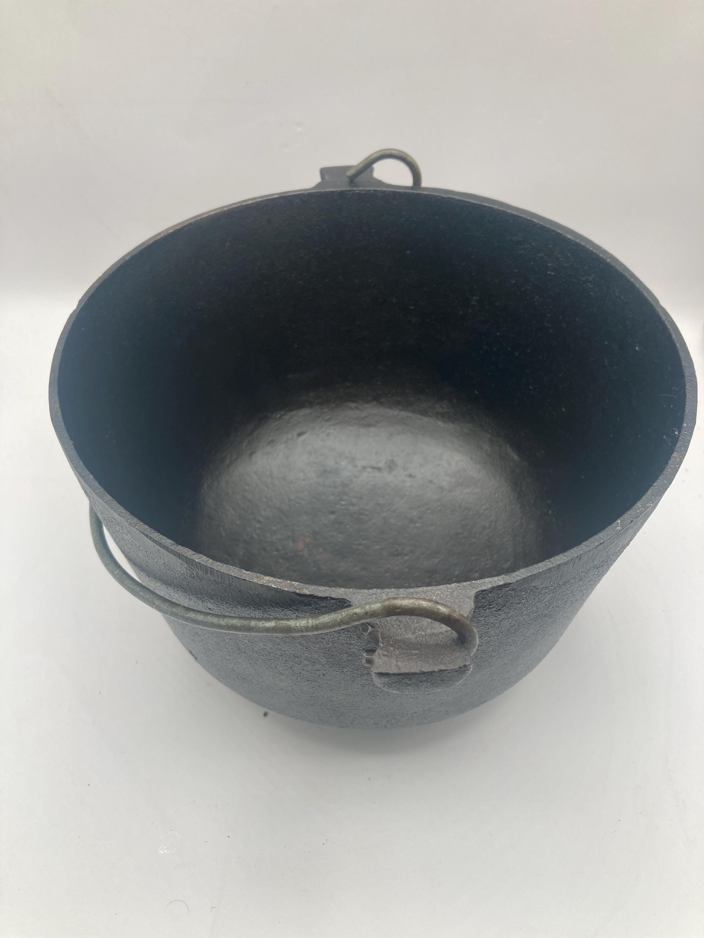 Rare Cast Iron Bean Sugar Pot Gypsy Kettle W Lid 3 Leg Cowboy Pioneer ...