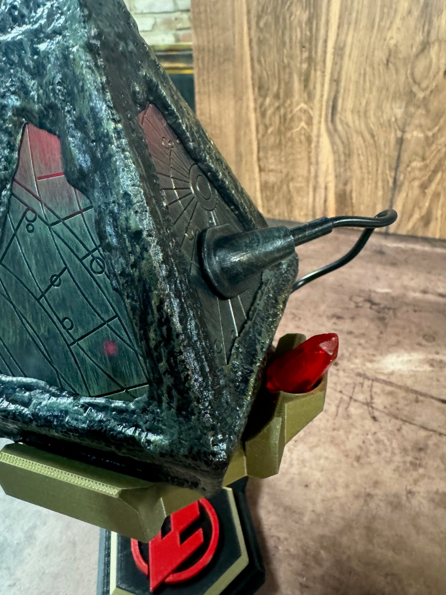 Galaxy Edge Sith Wayfinder Stand - Etsy