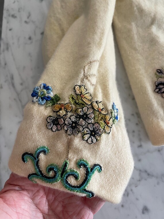 1950s Helen Bond Carruthers cream appliqué cardigan s… - Gem