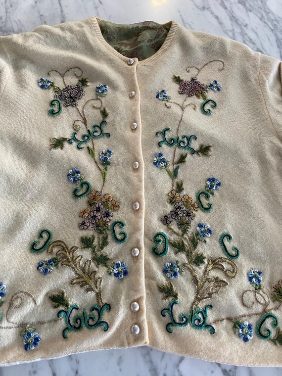 1950s Helen Bond Carruthers cream appliqué cardigan s… - Gem