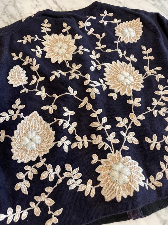 1950s Helen Bond Carruthers navy blue appliqué cardig… - Gem