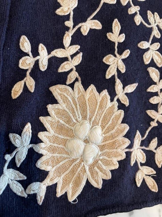 1950s Helen Bond Carruthers navy blue appliqué cardig… - Gem